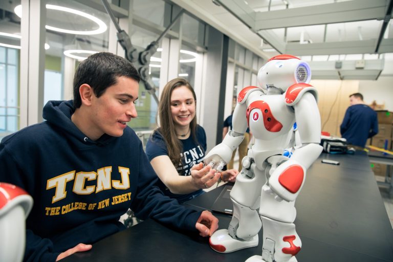 Robotics Lab | School of Engineering